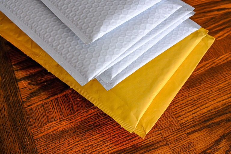 What Is a Poly Mailer? Does Your E-commerce Business Need Them?